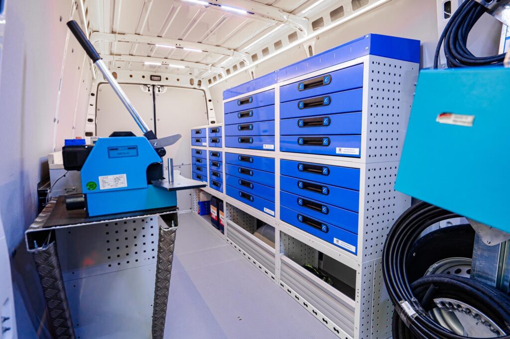 Schrank Transporter 180 € - Fahrzeugeinrichtungen Tecnolam